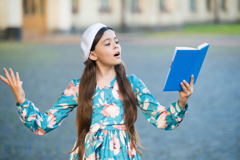 Qué es la poesía: tipos y clasificación para entenderlo mejor